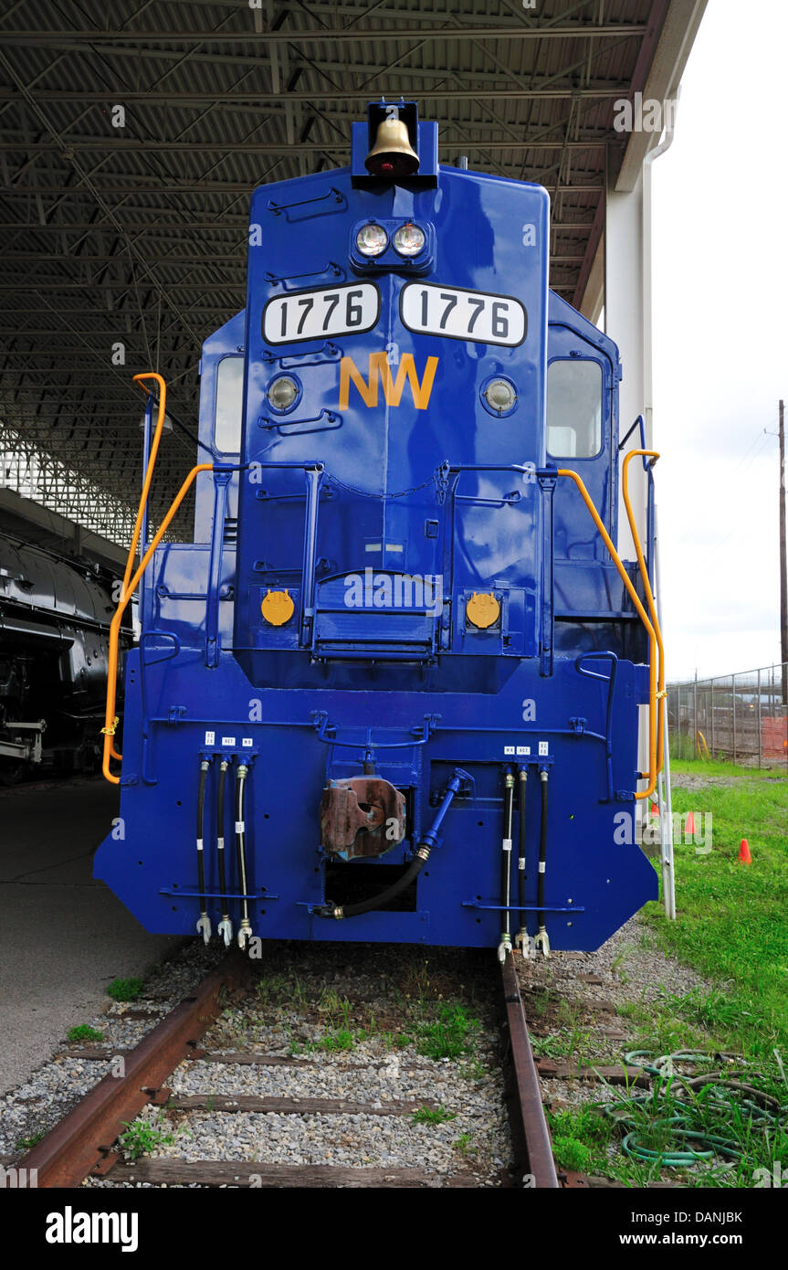 Norfolk and Western Norfolk & Western EMD SD-45 1776 diesel locomotive ...