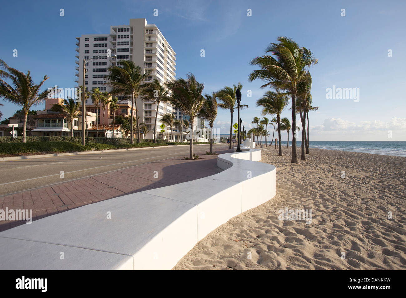 Wave wall promenade fort lauderdale hi-res stock photography and images ...