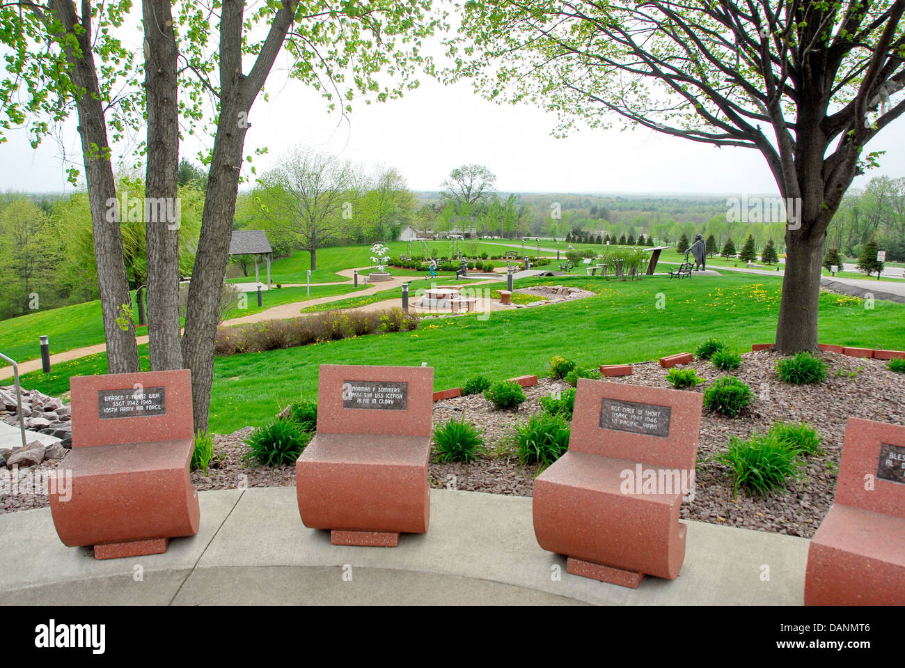 The High Ground Wisconsin Vietnam Veterans Memorial Project in ...