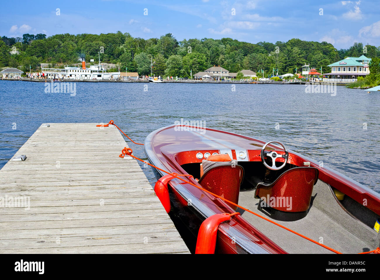 Classic boat muskoka hi-res stock photography and images - Alamy