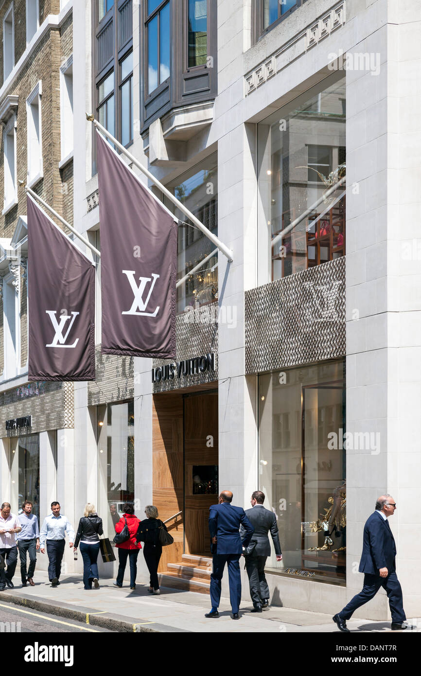 Bond Street, London, United Kingdom. Architect: Sir Thomas Bond, 1700 ...