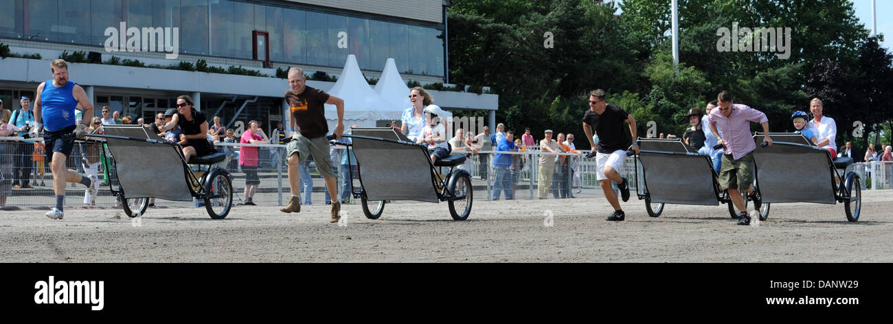 Sulky race hi-res stock photography and images - Alamy