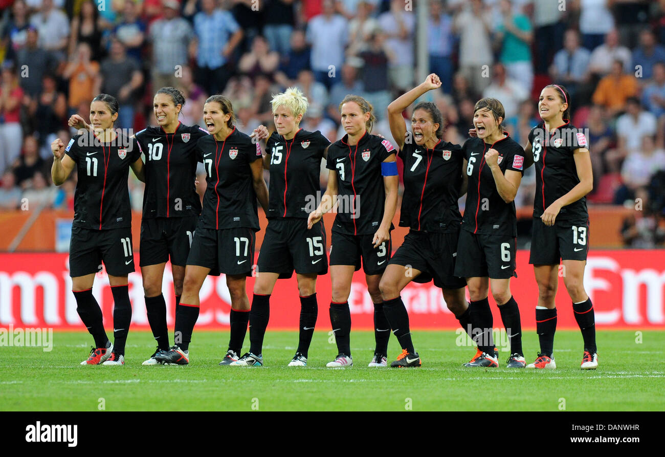USA's Alex Krieger (L-R), Carli Lloyd, Tobin Heath, Megan Rapinoe ...