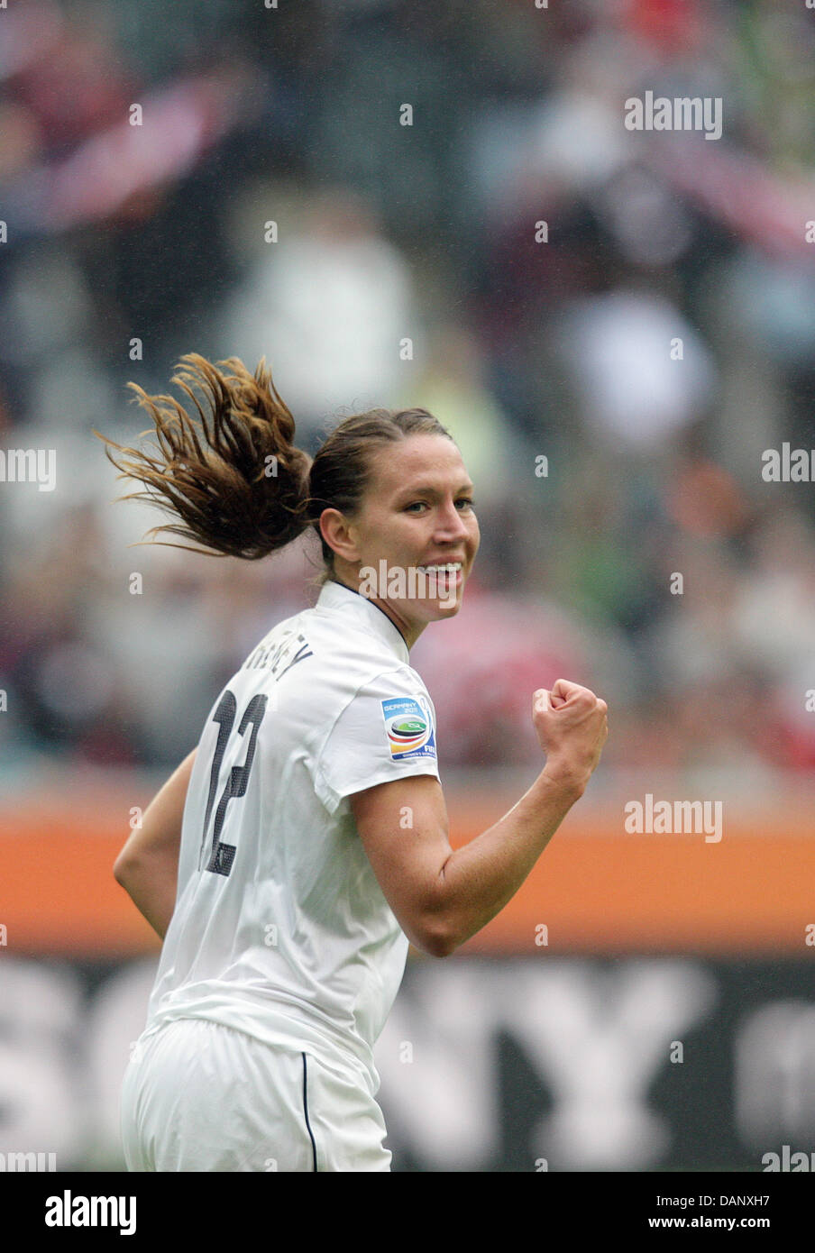 USA's Lauren Cheney celebrates her 0-1 goal during the semi-final ...