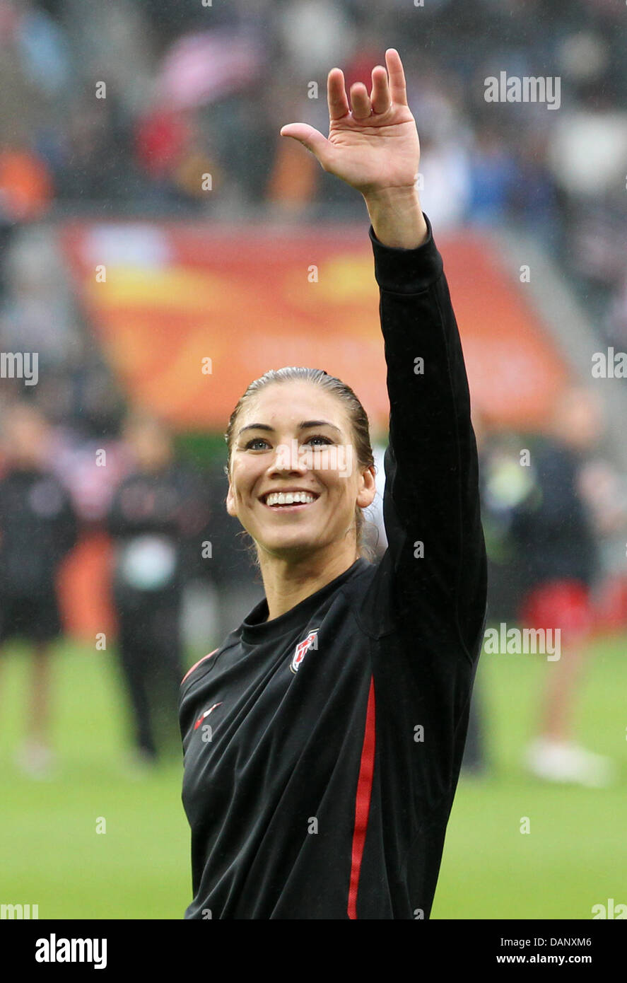 Goalkeeper Hope Solo of USA celebrates after the semi-final soccer ...