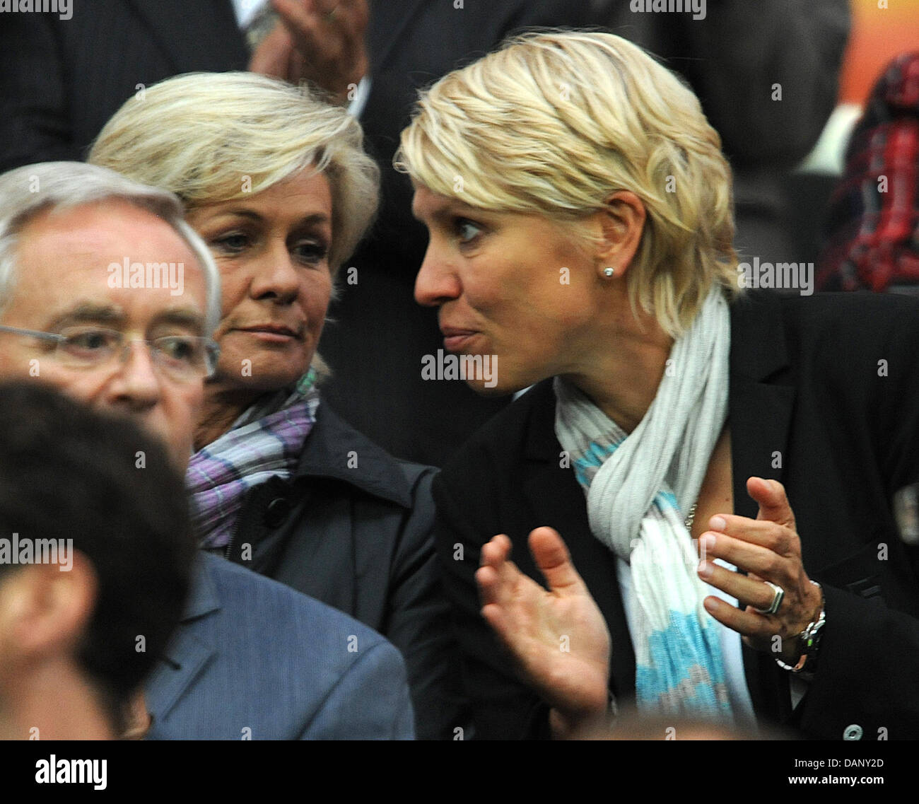 German's head coach Silvia Neid and team manger Doris Fitschen (R) seen ...