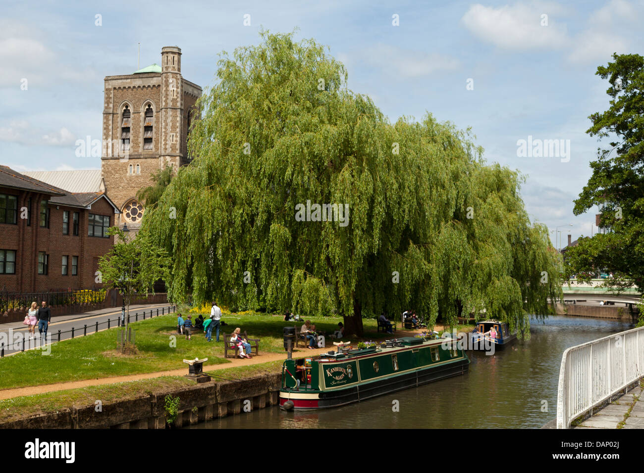 Canal boats barges hi-res stock photography and images - Alamy