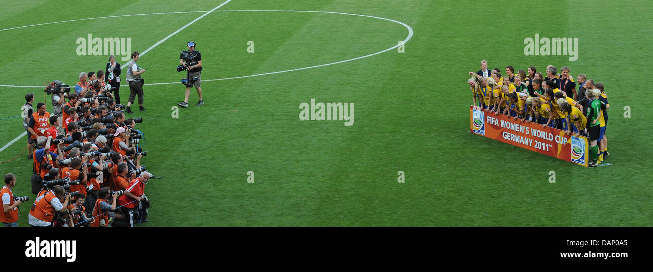 The Swedish team celebrates after winning the FIFA Women's World Cup ...