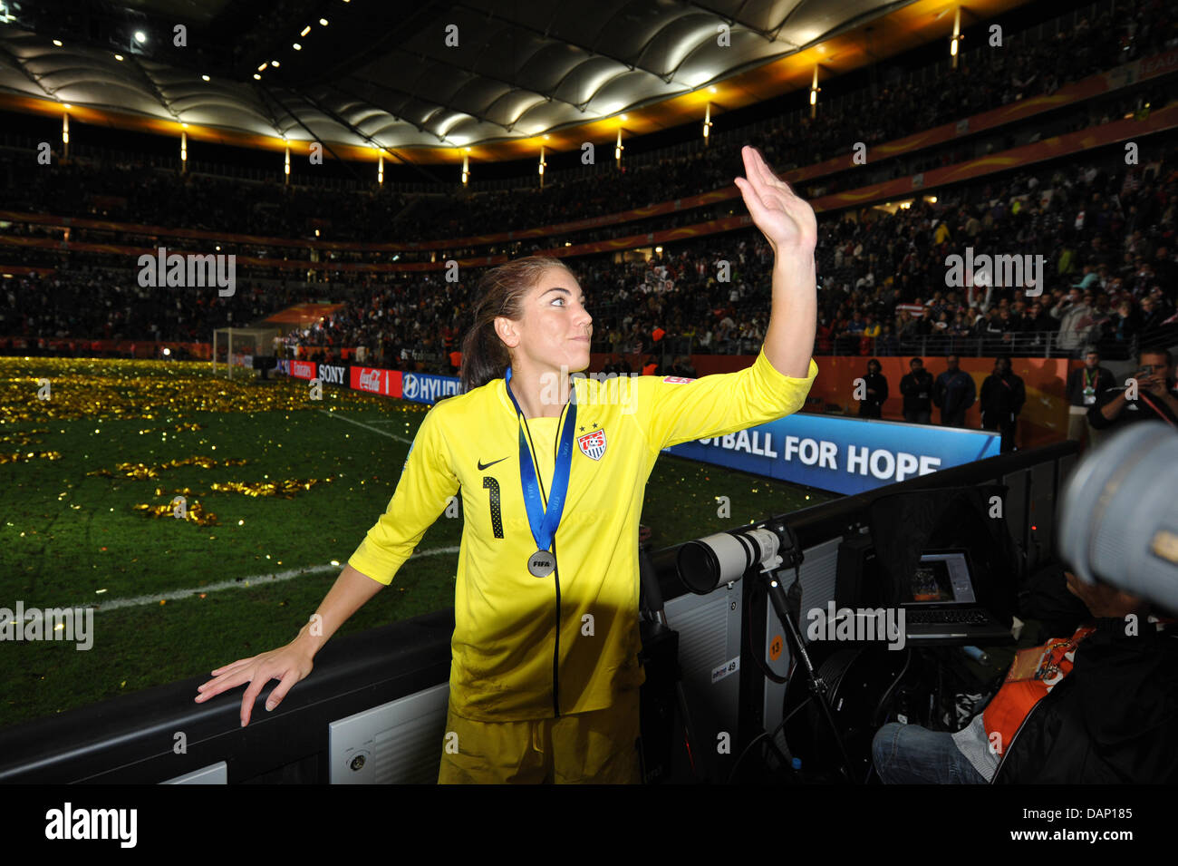 Hope solo goalkeeper 2011 hi-res stock photography and images - Alamy