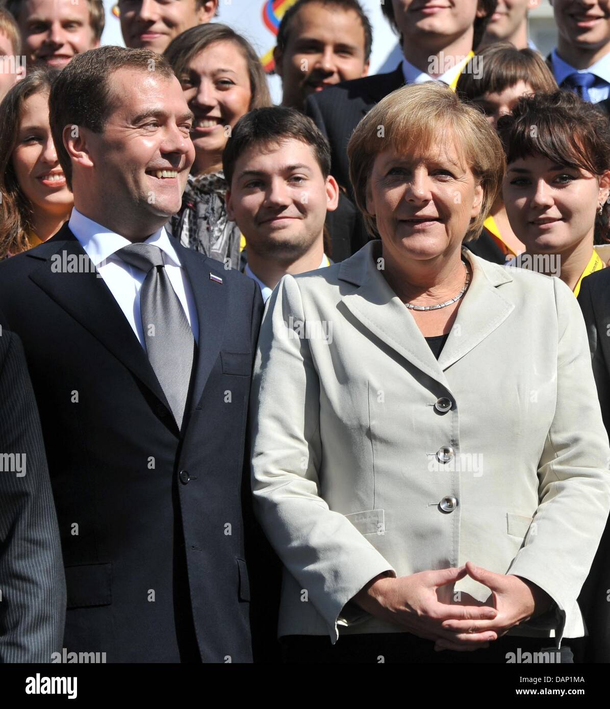 Russian President Dmitry Medvedev (C) and German Chancellor Angela ...
