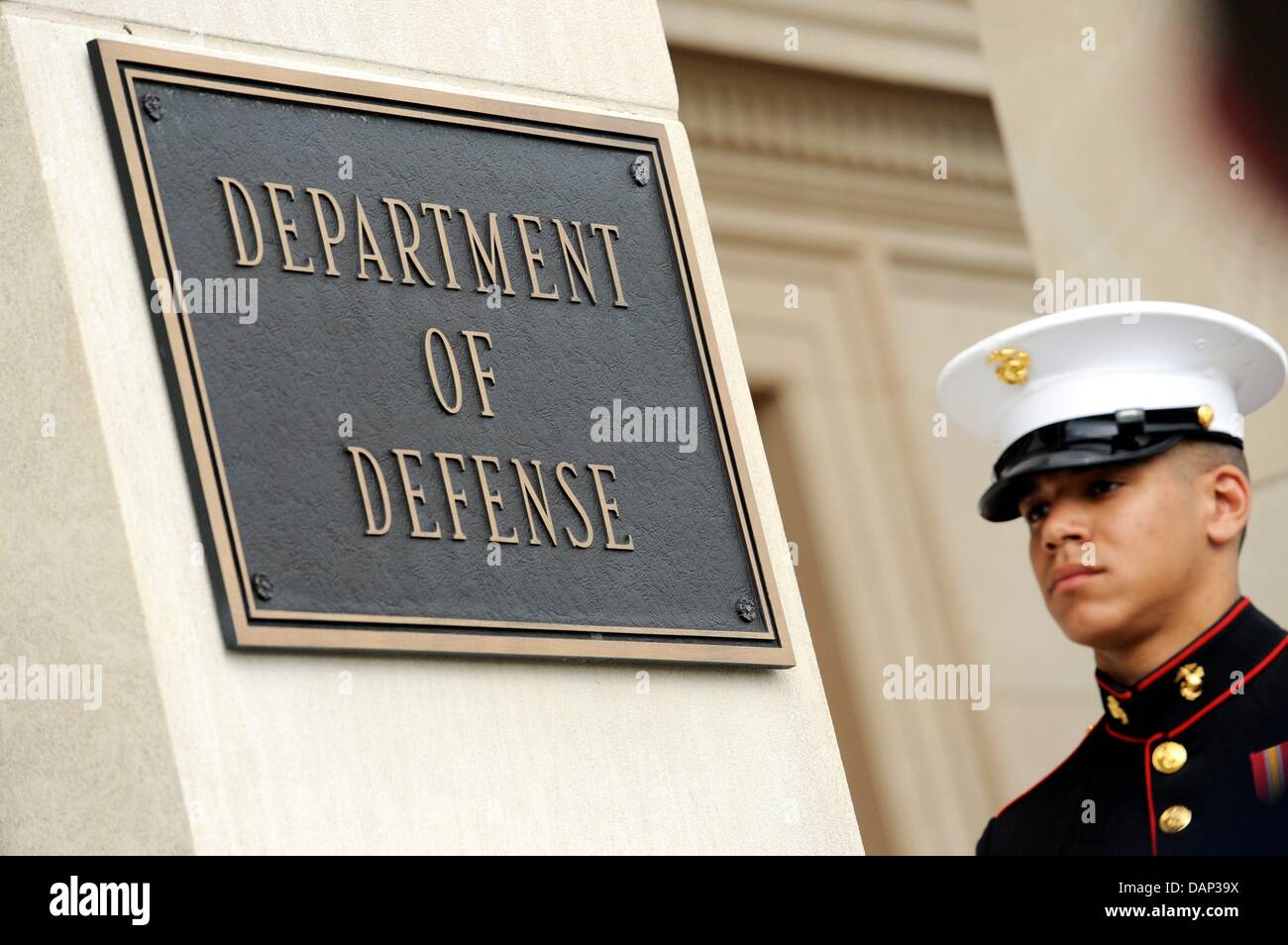Department of defence hi-res stock photography and images - Alamy