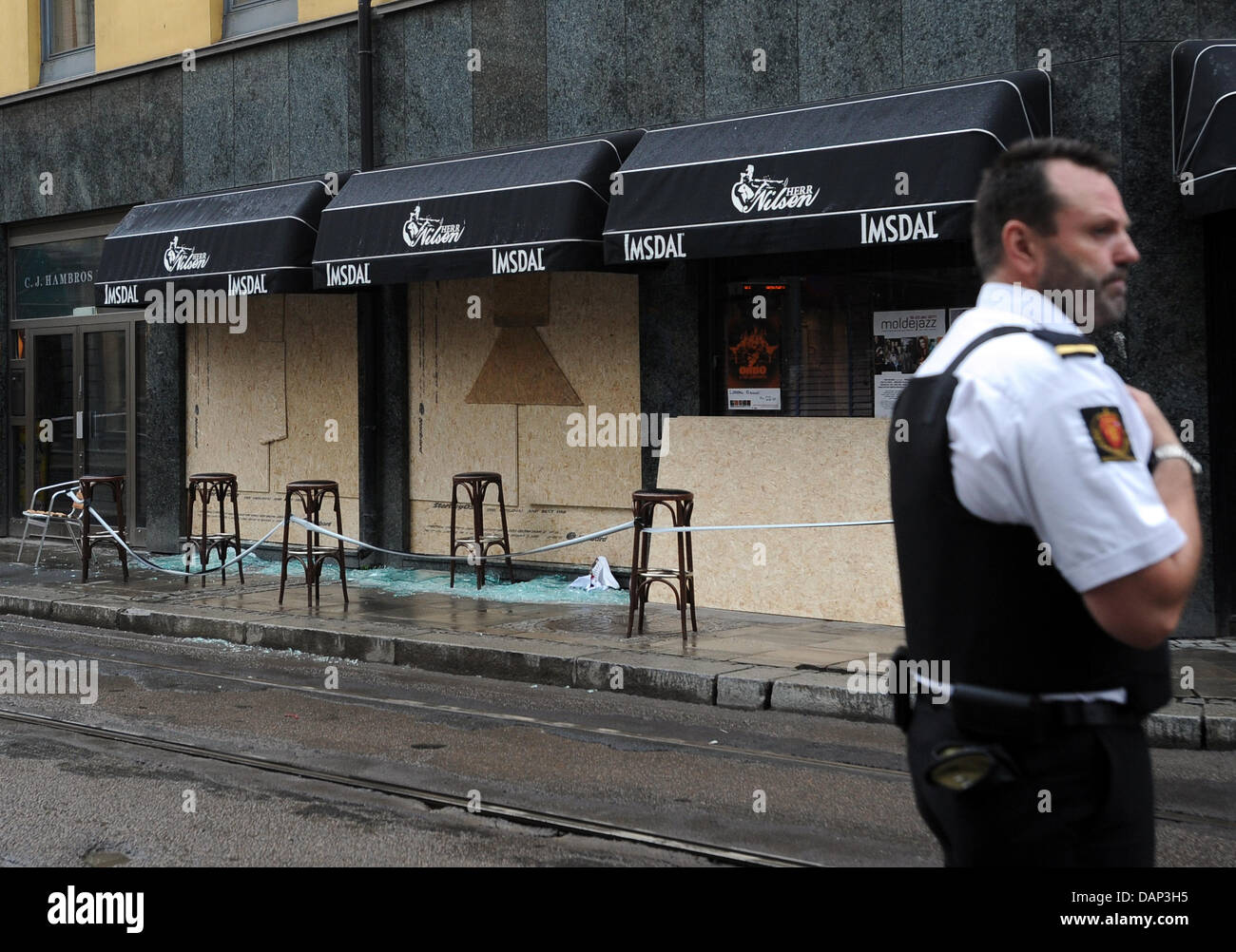 After a bomb explosion, the police seals of the city center of Oslo ...