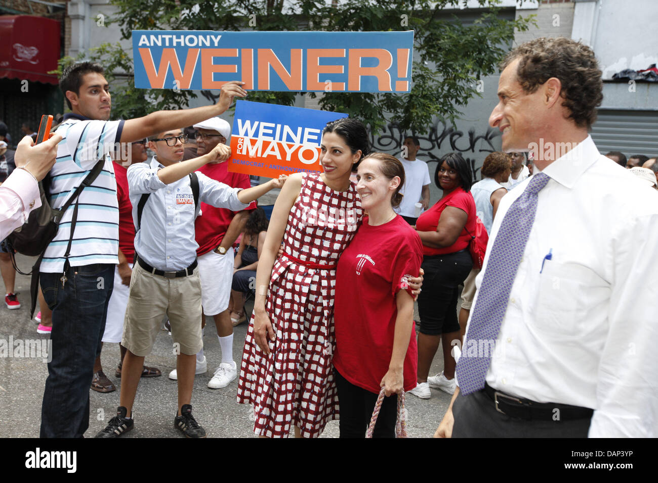 Huma abedin weiner hi-res stock photography and images - Alamy