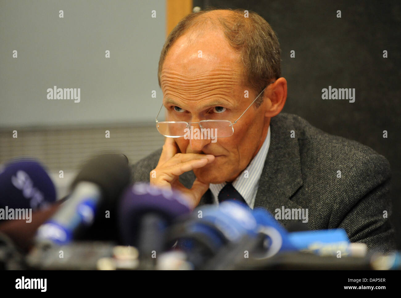Judge Kim Heger Sitting In Stock Photos & Judge Kim Heger Sitting In ...