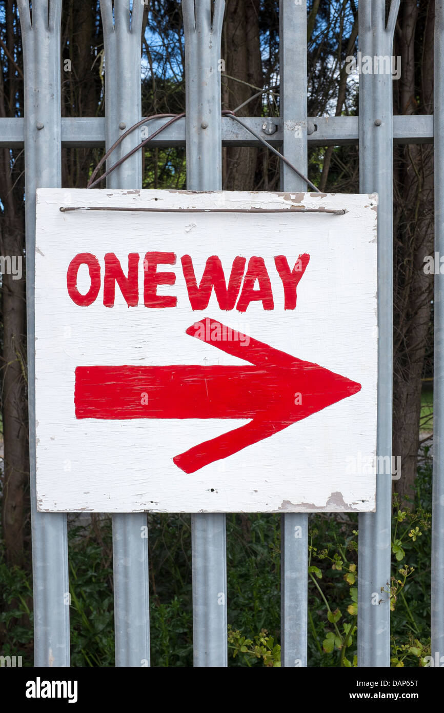 One Way Sign Stock Photo - Alamy