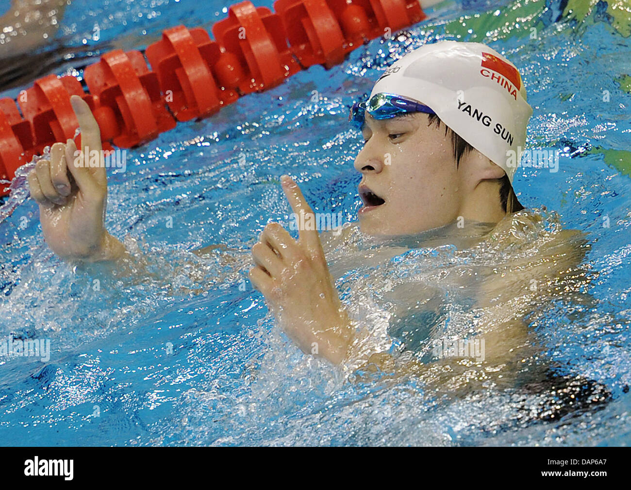 Swimmer Yang Sun of China reacts after winning the men's 800m freestyle ...