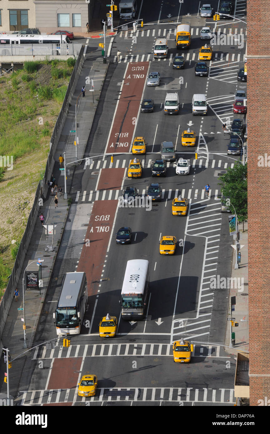 City view of New York - morning rush hour at First Avenue in Manhattan ...