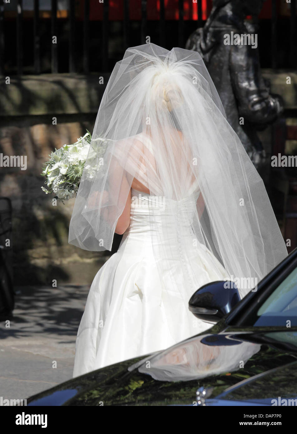 The bride Zara Phillips arrives for her wedding ceremony with Mike ...