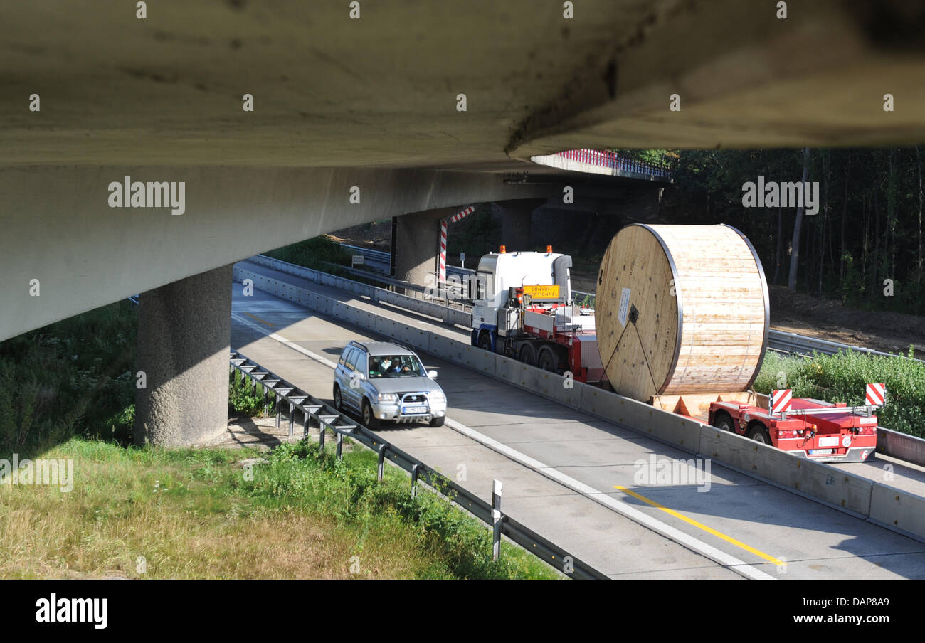 Heavy load truck bridge on hi-res stock photography and images - Alamy