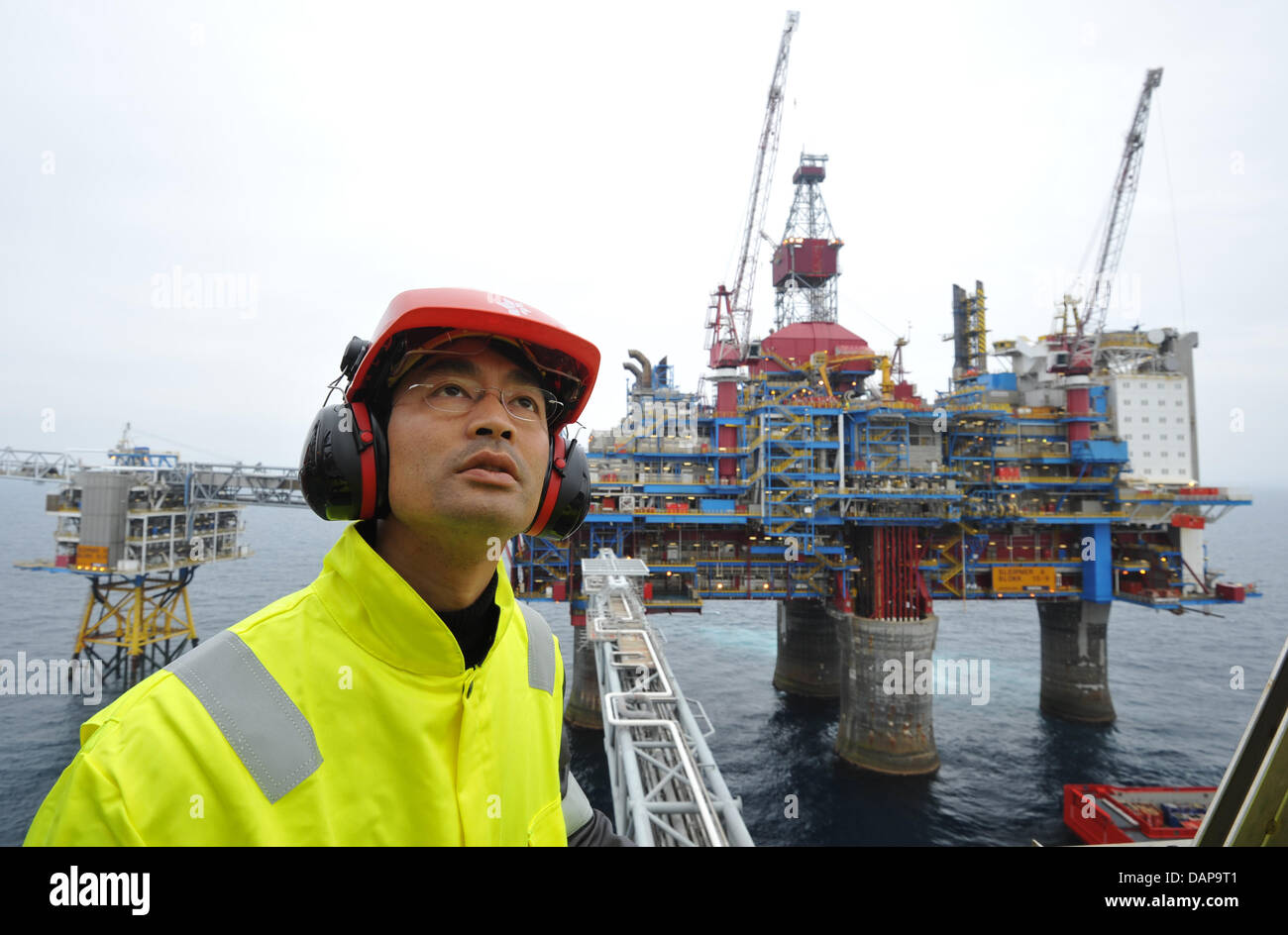 Sleipner gas platform hi-res stock photography and images - Alamy