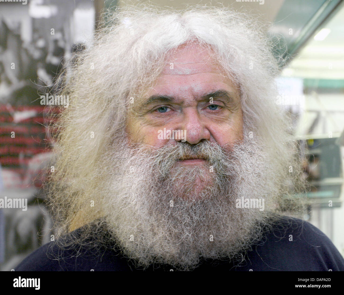 1961 berlin wall construction hi-res stock photography and images - Alamy