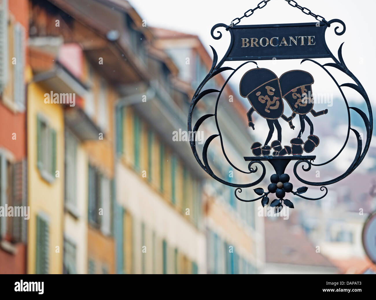 Medieval shop sign hi-res stock photography and images - Alamy