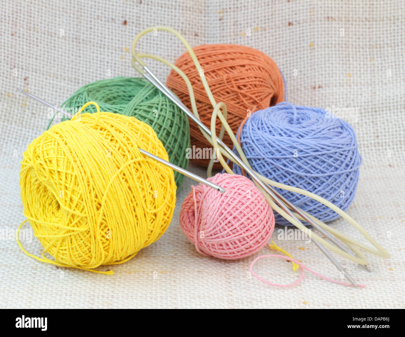 Coloured cotton wool balls hi-res stock photography and images - Alamy
