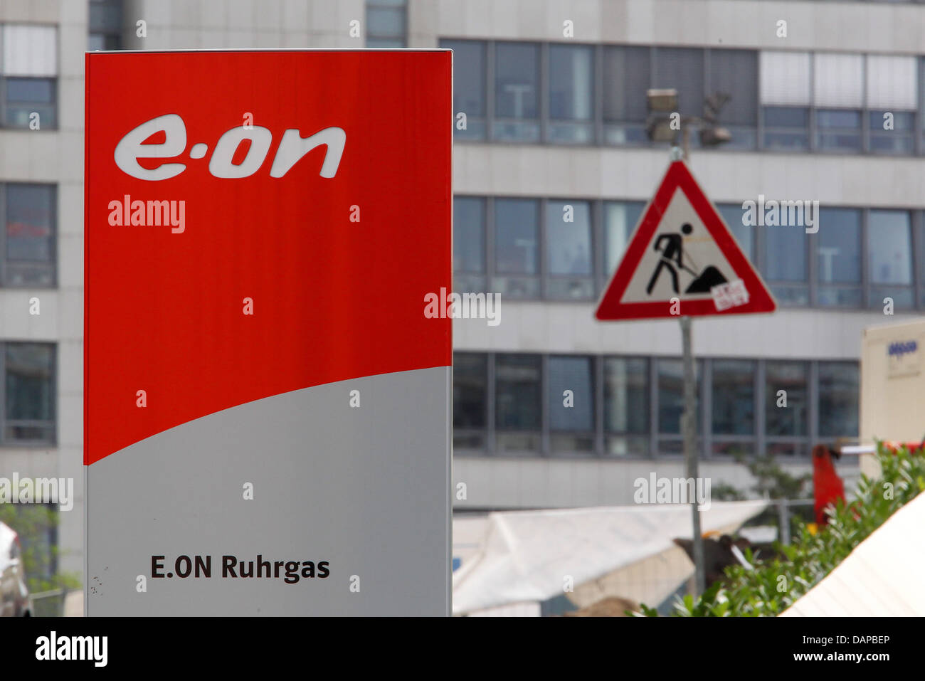 Eon sign hi-res stock photography and images - Alamy