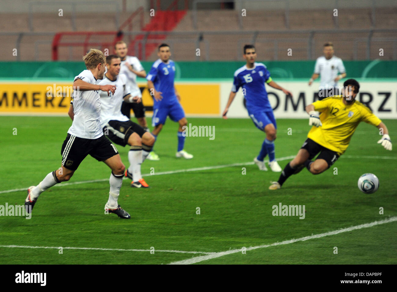 Germany's Lewis Holtby (L) scores the 2-0 during the U-21 European ...