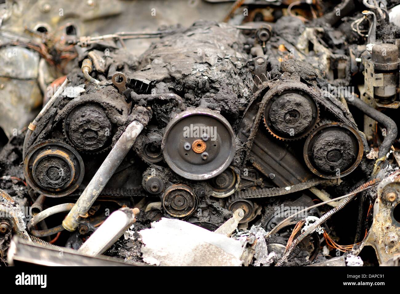 Car engine fire burnt out hi-res stock photography and images - Alamy