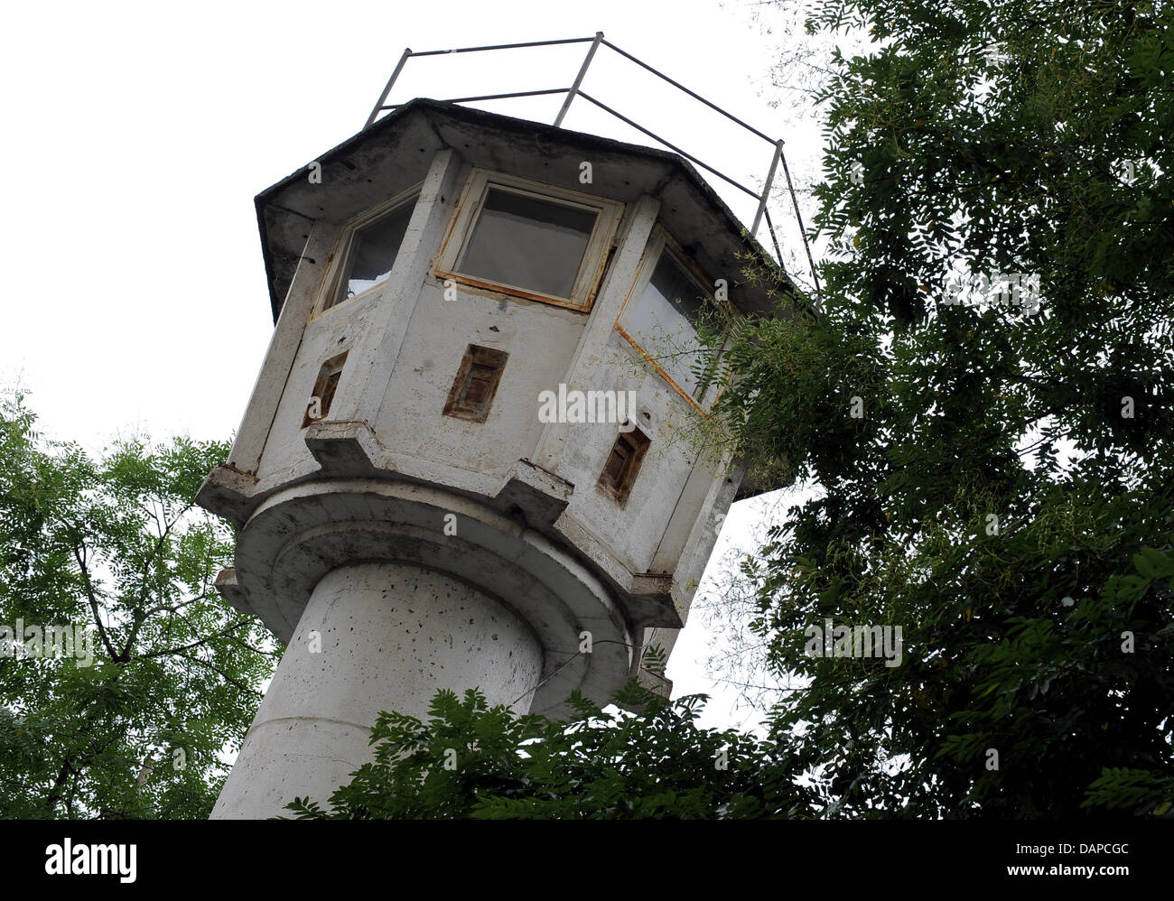 Border watchtower hi-res stock photography and images - Alamy