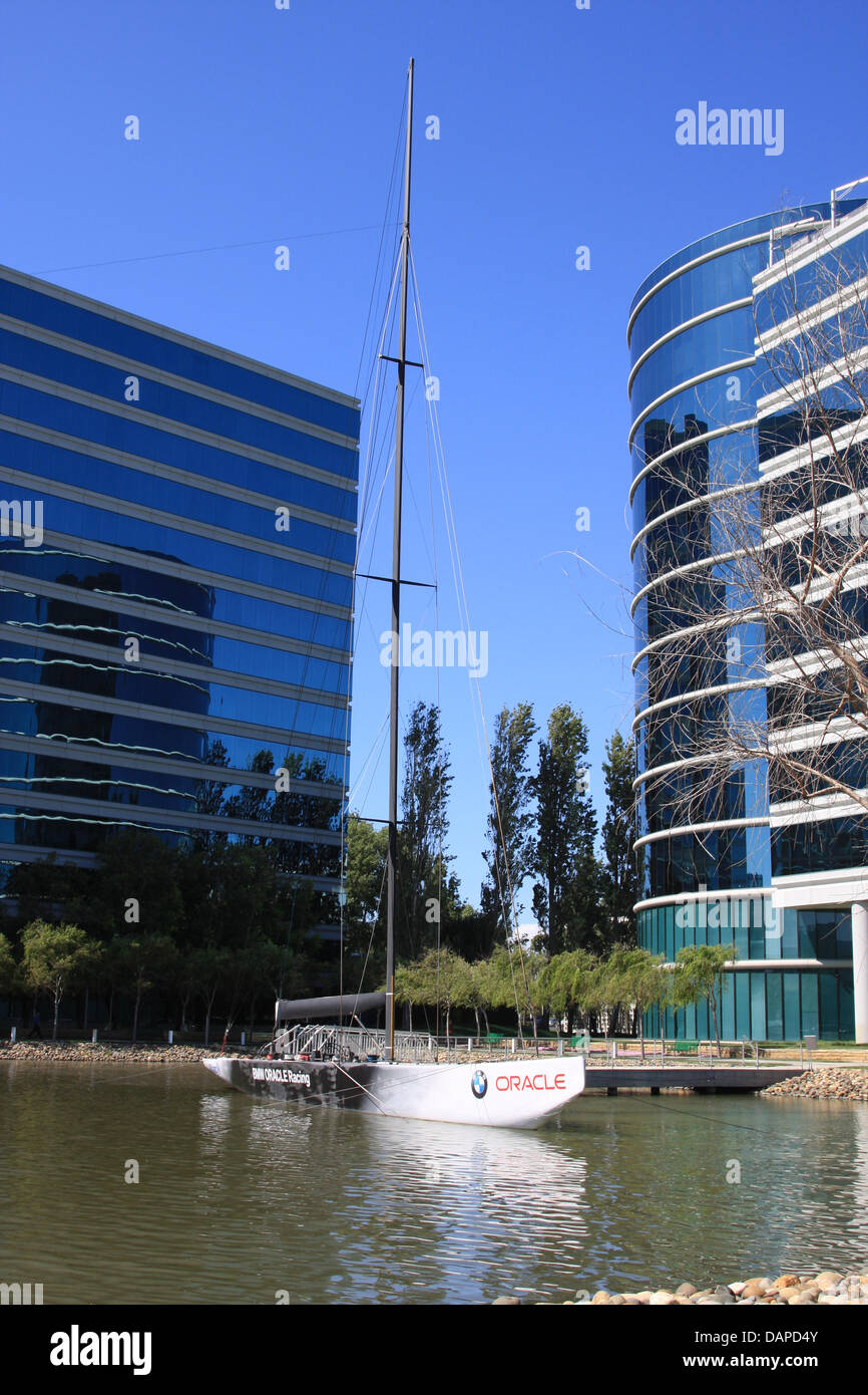 The headquarters of the software company Oracle is seen in Redwood ...