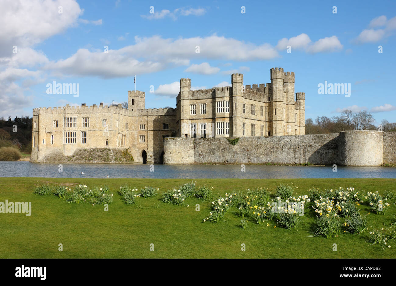 Leeds castle hi-res stock photography and images - Alamy