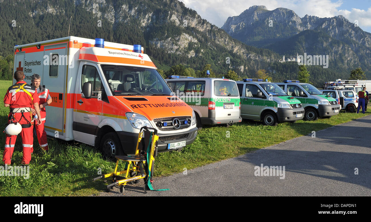 Emergency service vehicles hi-res stock photography and images - Alamy