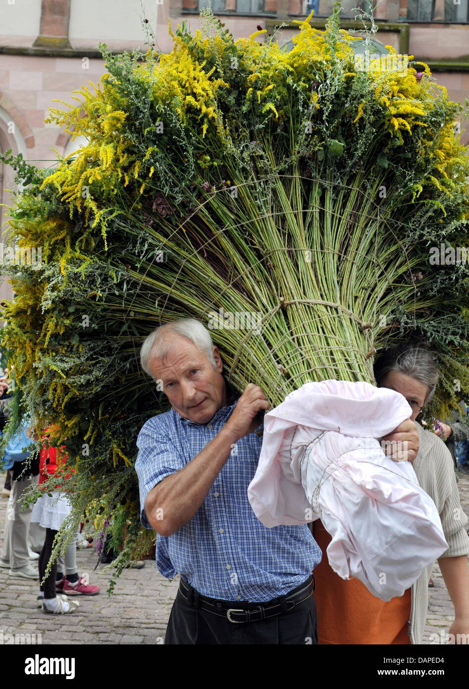 Richard Seitz takes part in the Assumption ceremony in Gengenbach ...