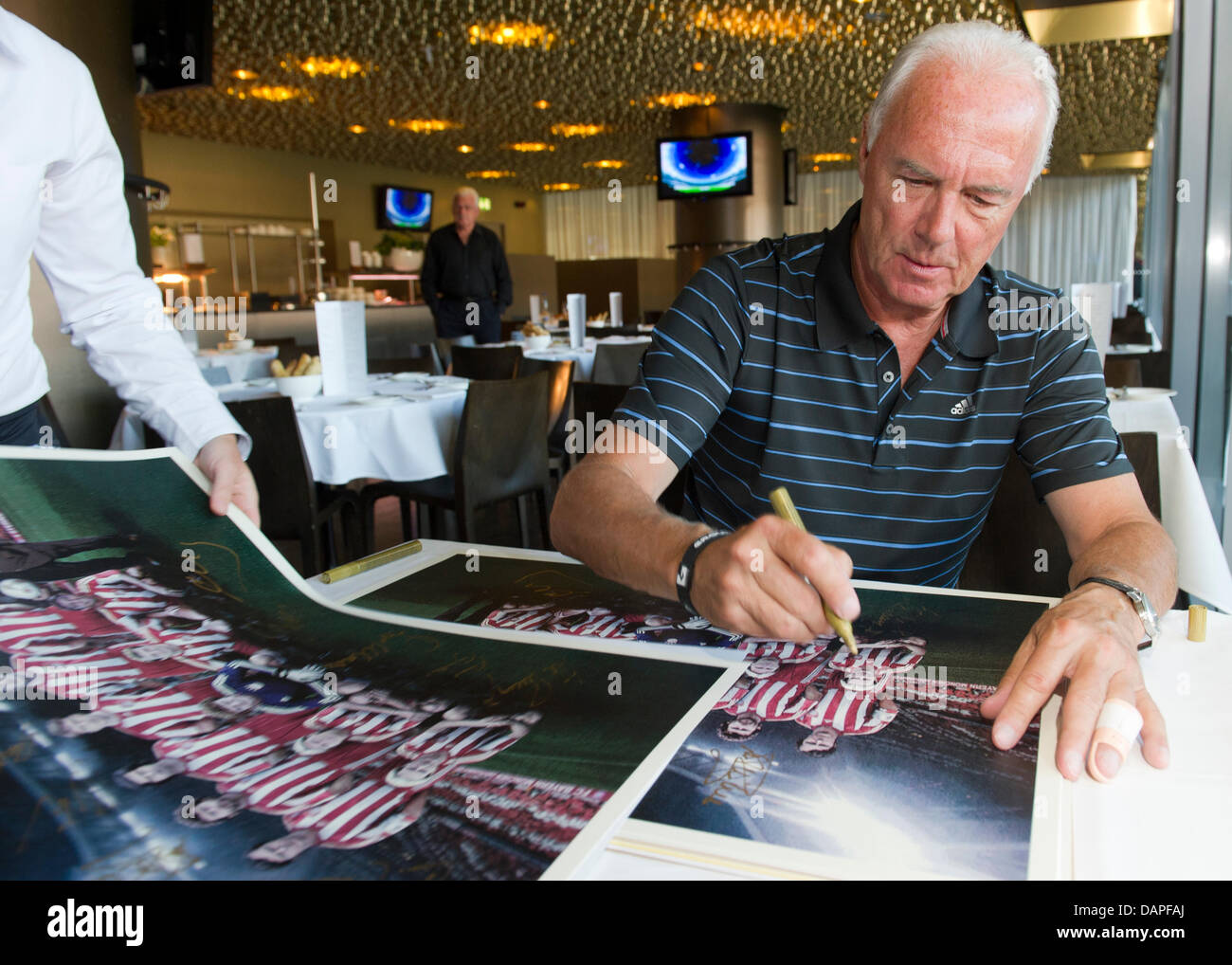 Franz beckenbauer poster hi-res stock photography and images - Alamy