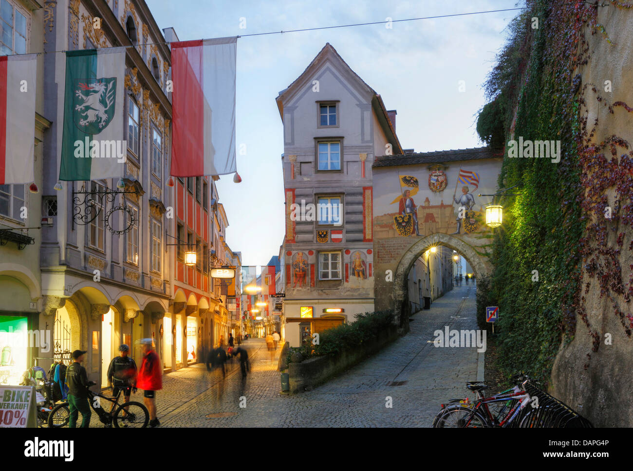 Burgtor hi-res stock photography and images - Alamy