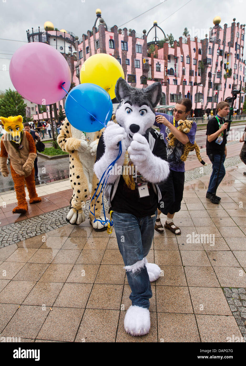Furry convention hi-res stock photography and images - Alamy