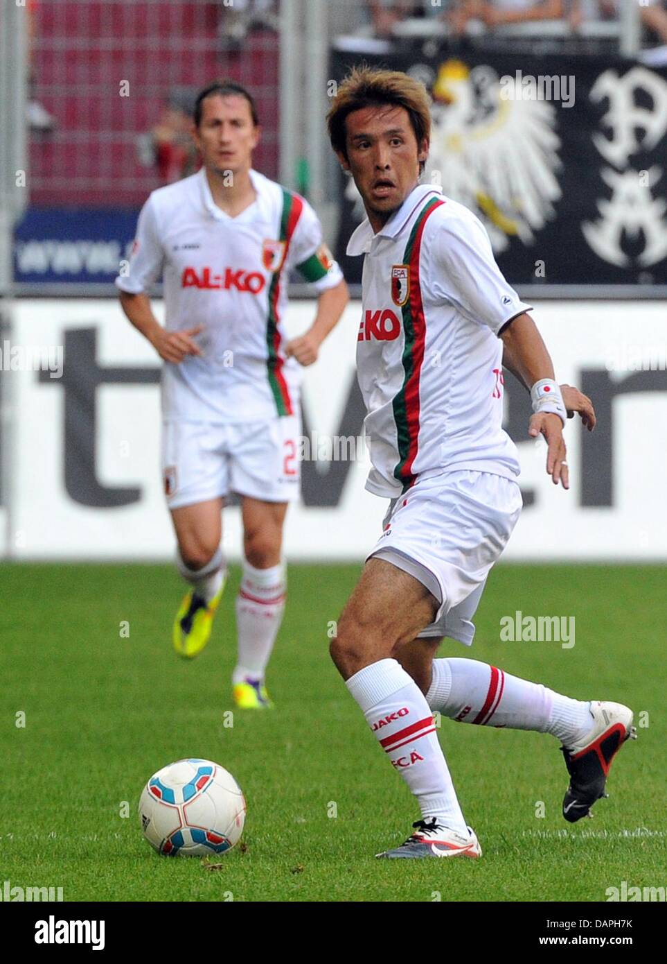 Augsburgs Hajime Hosogai plays during the Bundesliga soccer match ...