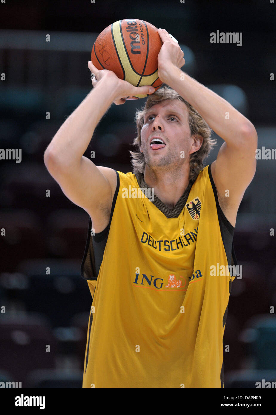 German national basketball team player hi-res stock photography and ...