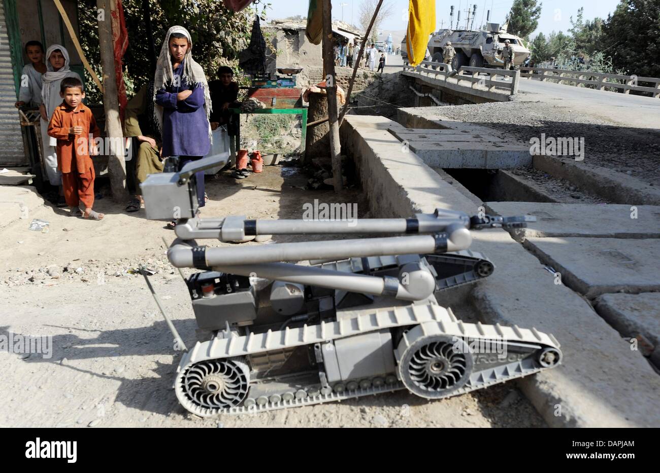 A radio controlled robot from the German Armed Forces bomb disposal ...