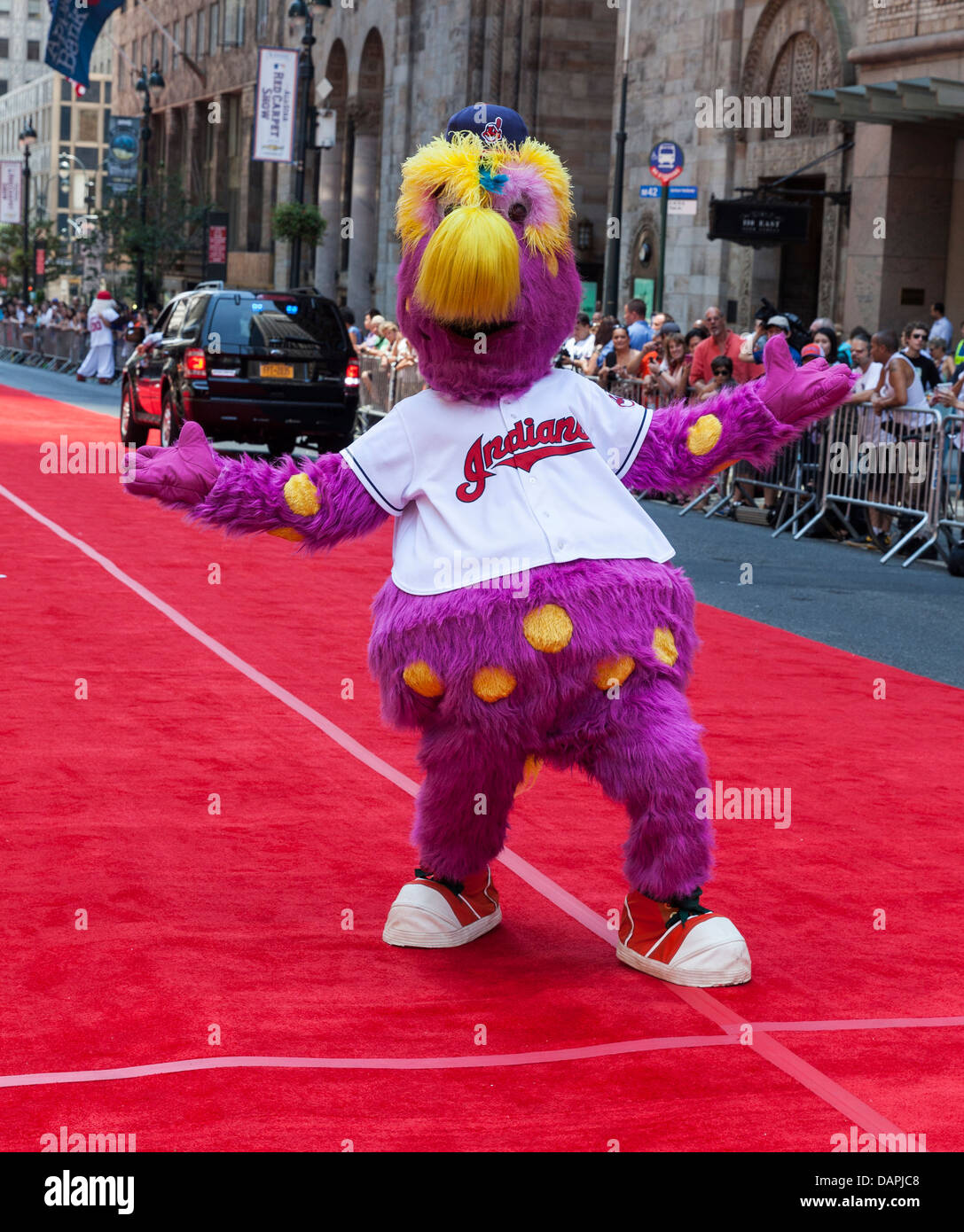 Parade red carpet hi-res stock photography and images - Alamy