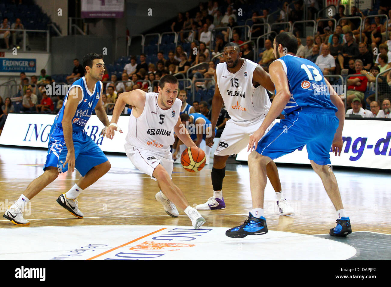 Belgium Vs Greece High Resolution Stock Photography and Images - Alamy