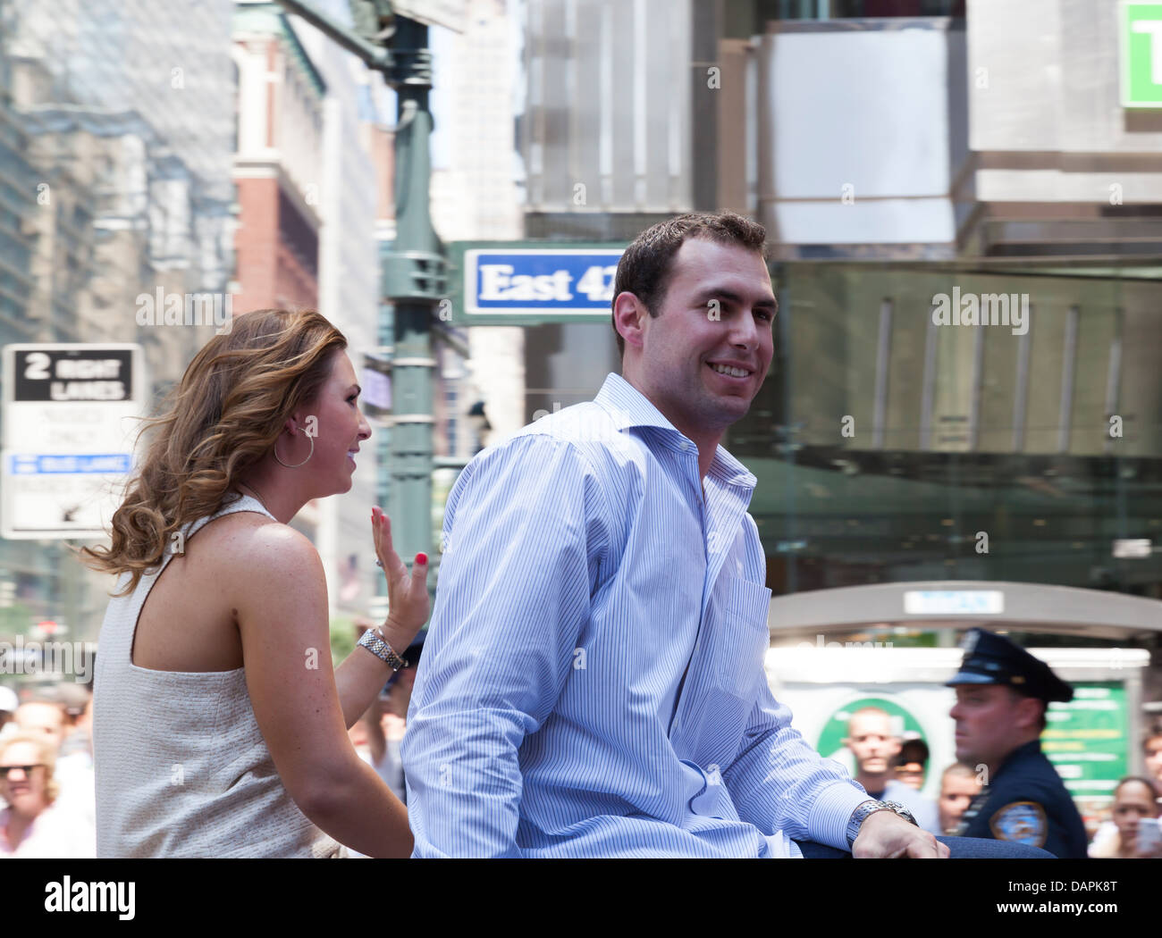 All star game red carpet hi-res stock photography and images - Alamy