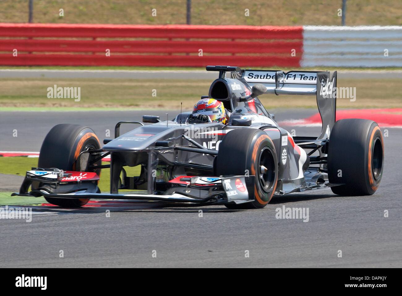 Sauber ferrari hi-res stock photography and images - Alamy