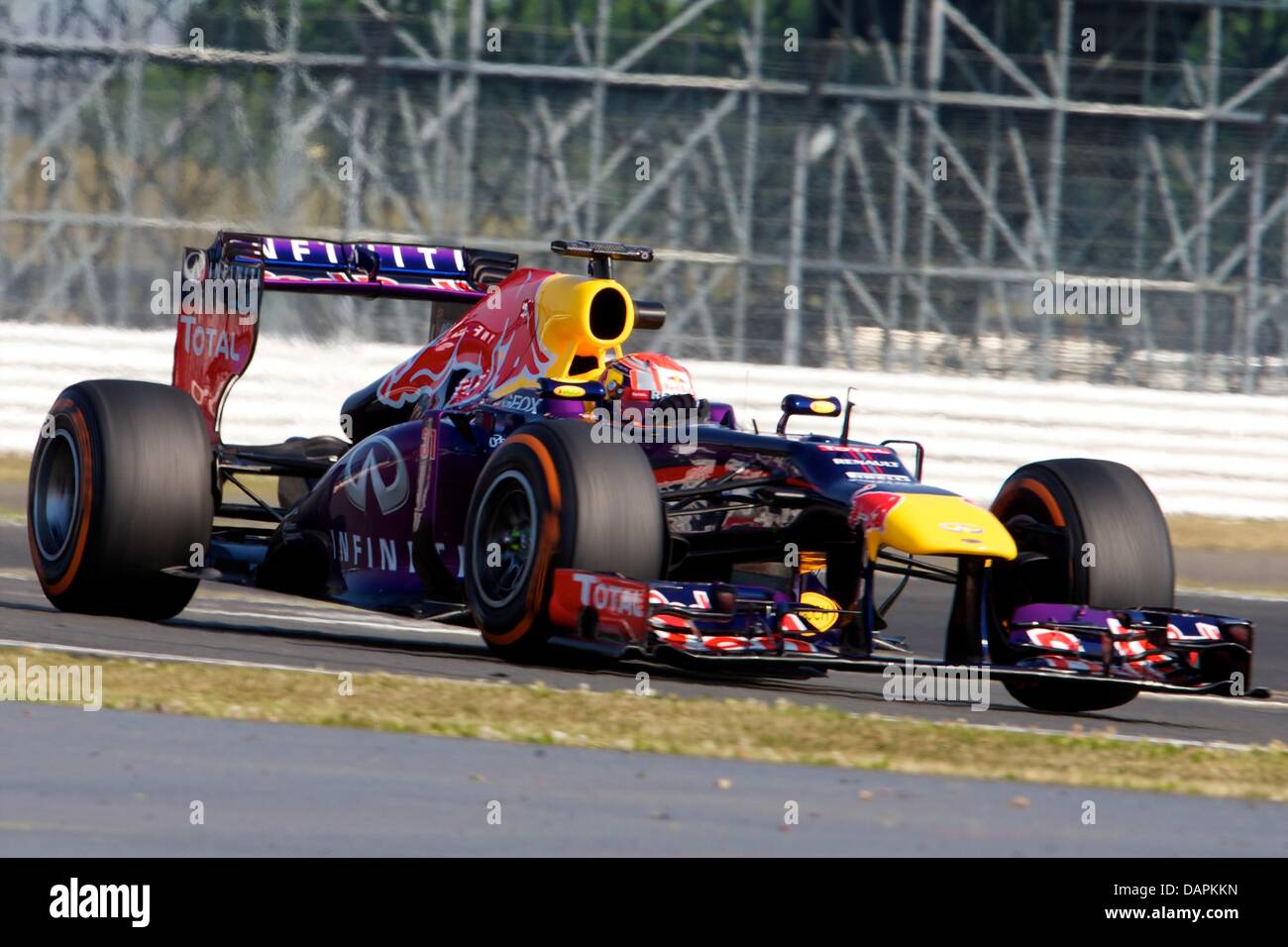 Red bull racing drivers hi-res stock photography and images - Alamy