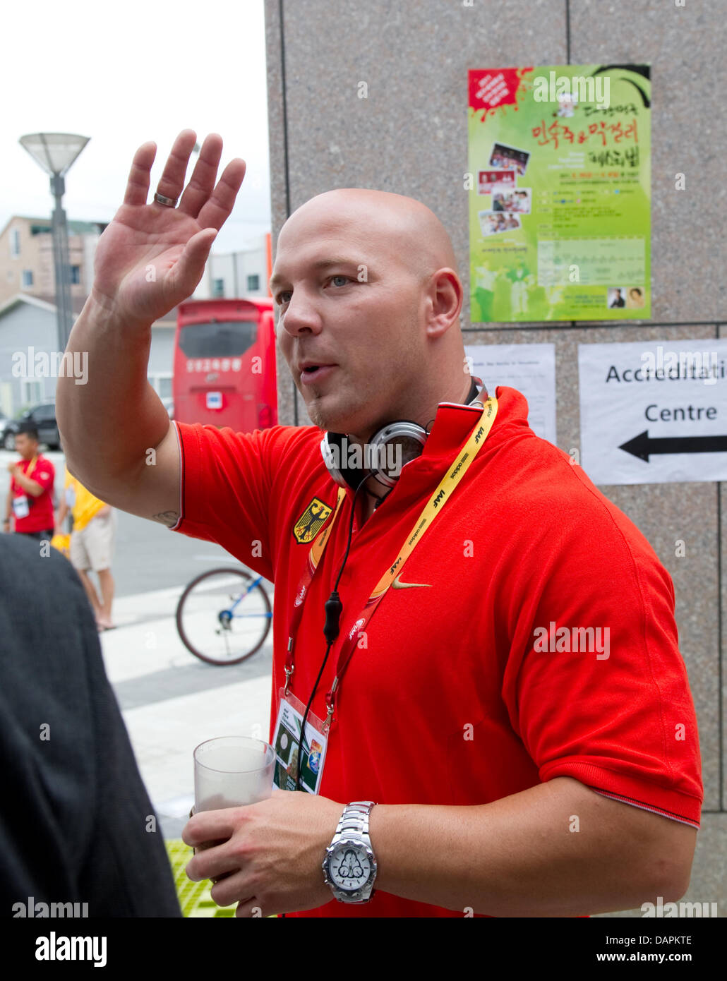 German hammer thrower markus esser hi-res stock photography and images ...