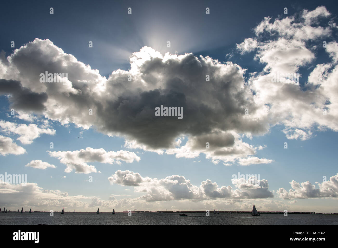 Clouds holland hi-res stock photography and images - Alamy