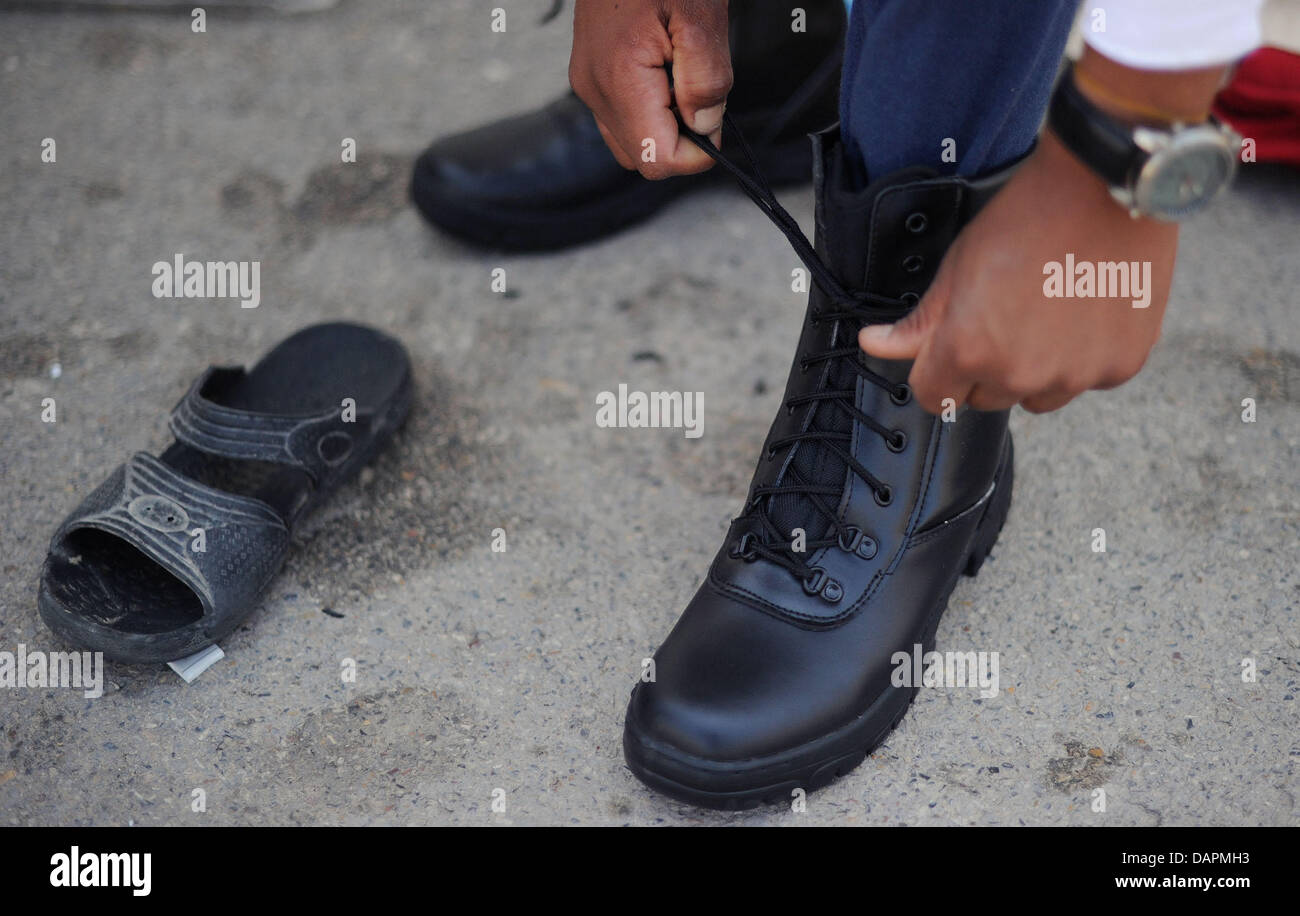 Weapons shoes hi-res stock photography and images - Alamy