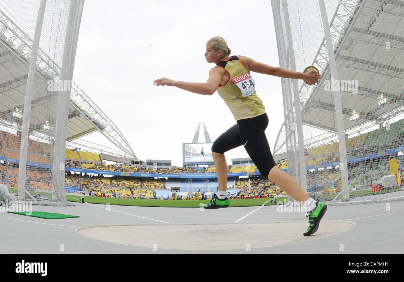 Nadine Müller of Germany competes in the Women's Discus qualification ...